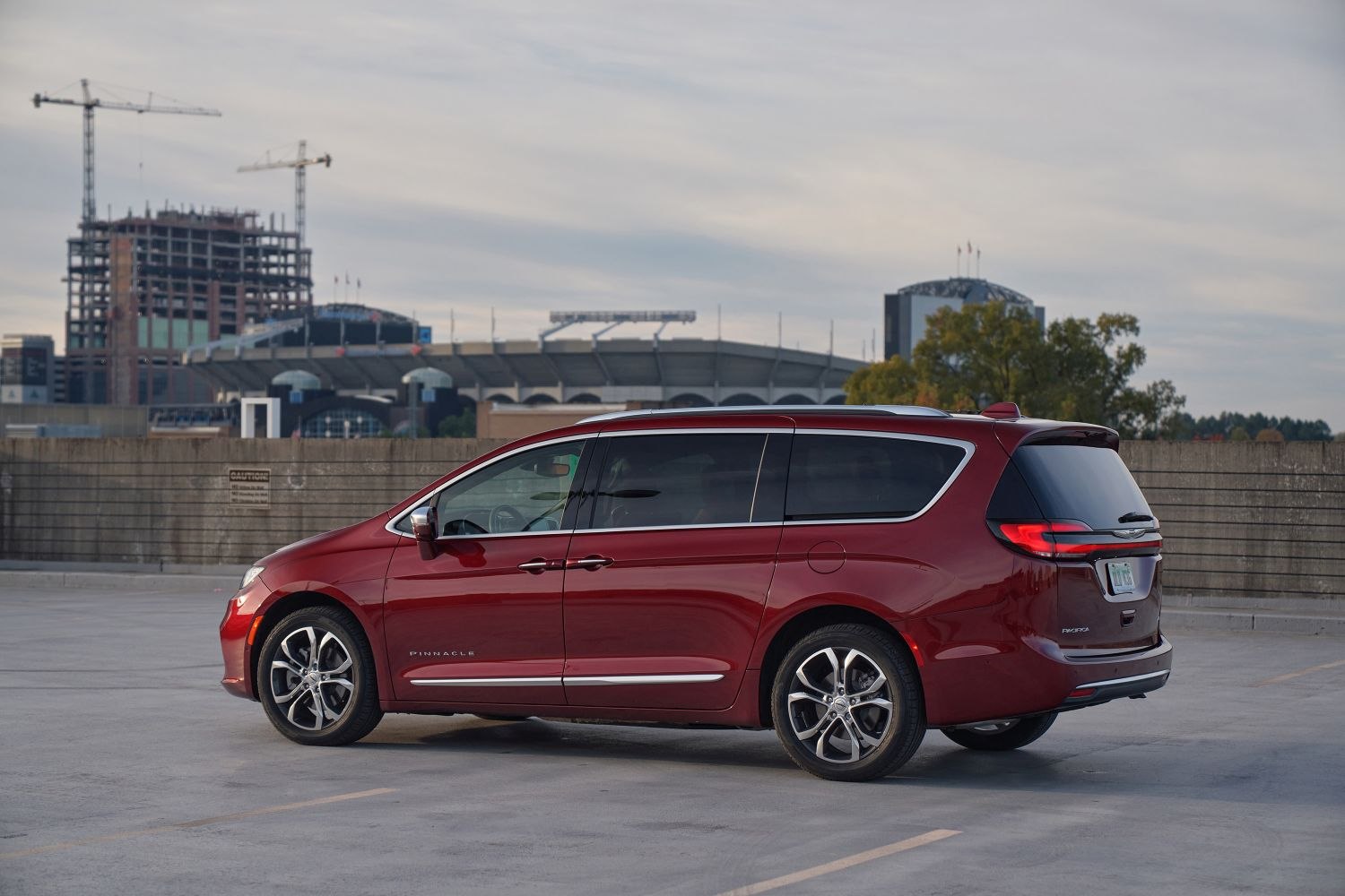 Chrysler Pacifica (minivan) technical specifications and fuel economy
